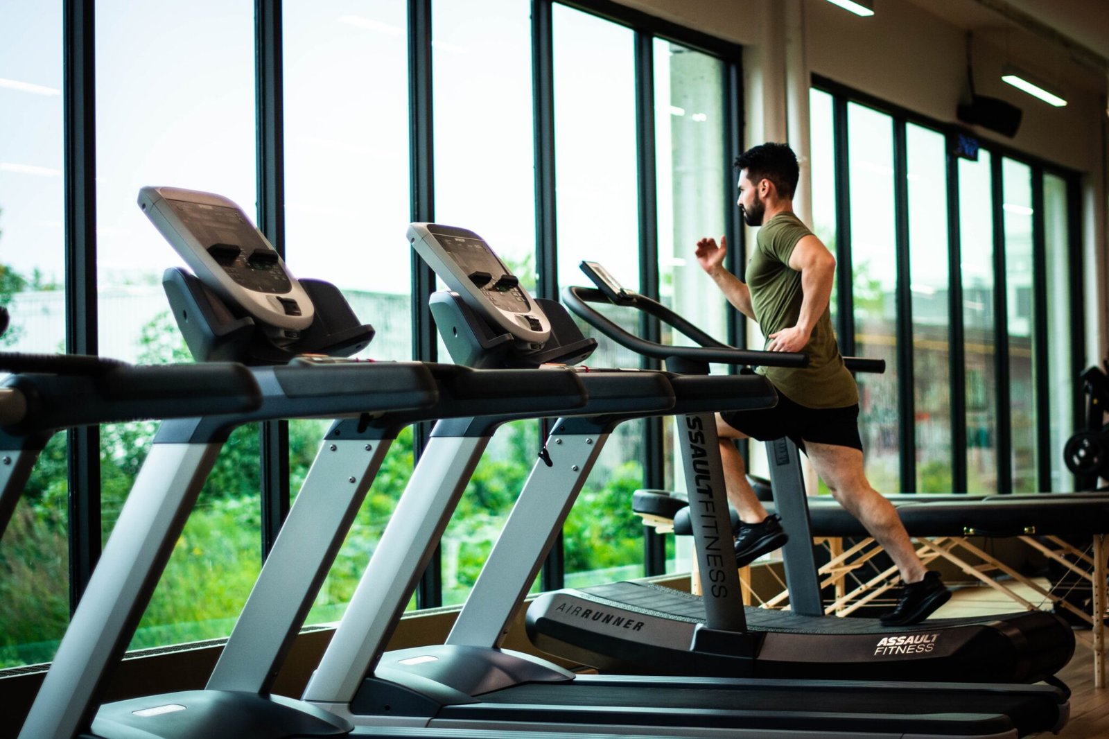 What Treadmill Does Planet Fitness Use?: Elite Gear Unveiled - T7FIT